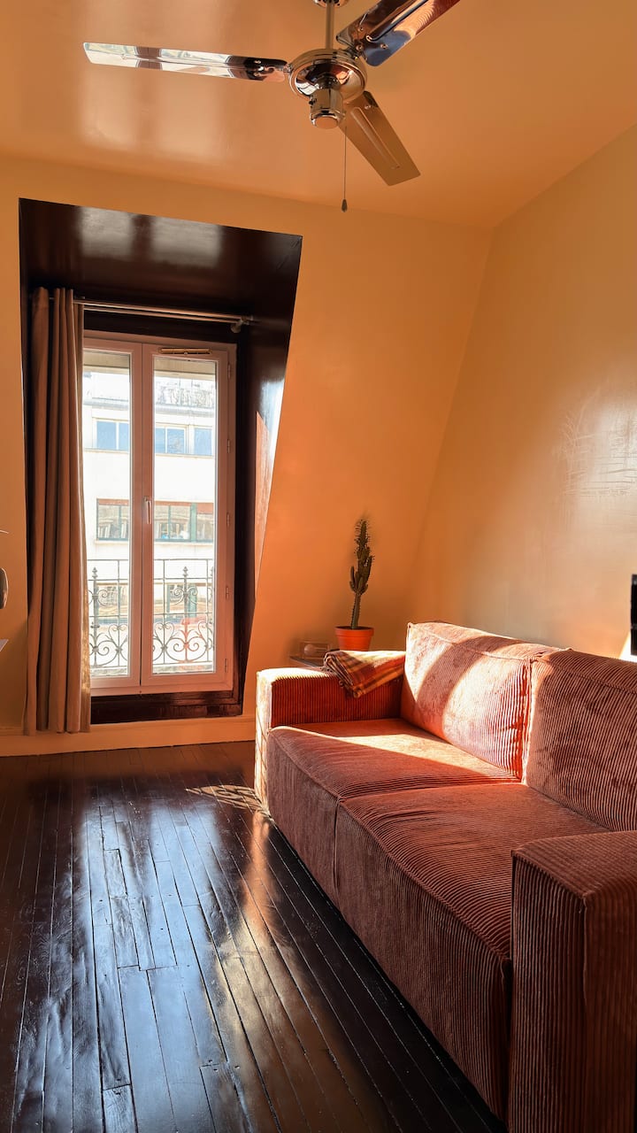 Quartz : An Elegant Haven In Canal Saint-martin - Paris