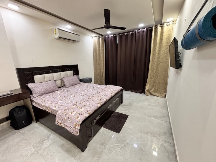 Fully Furnished Ac Studio In Dlf Csp Delhi - New Delhi
