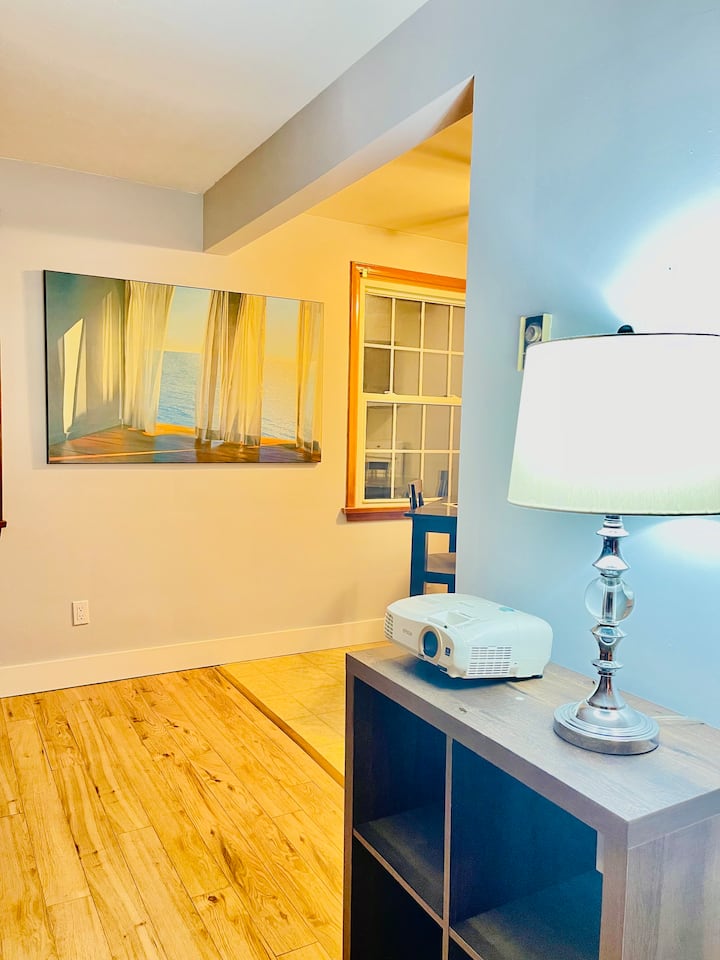 2 Bedroom Apartment Pvt Washroom & Kitchen - St. Thomas