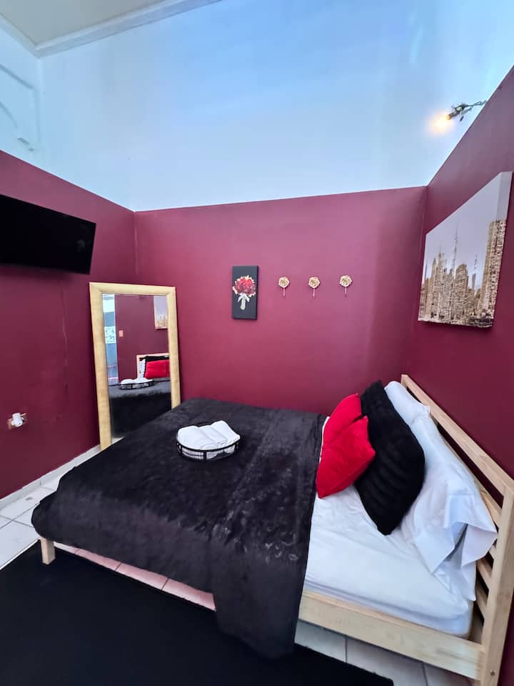 Velvet Studio Loft | Walking Distance To The Plaza - Guayama