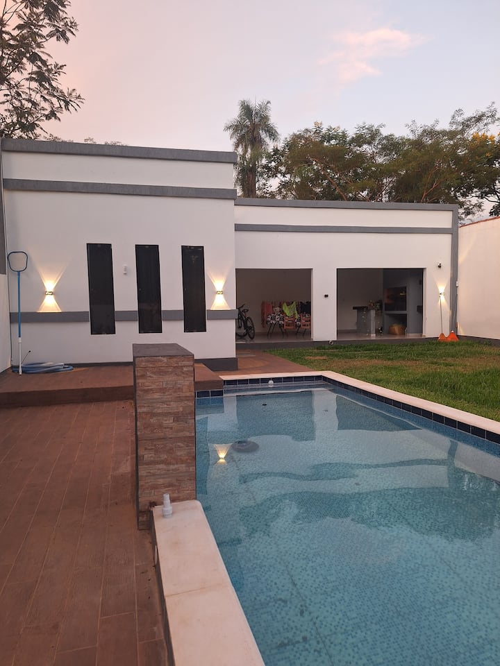 El Escape Ideal En La Ciudad Mística De Aregua. - Areguá