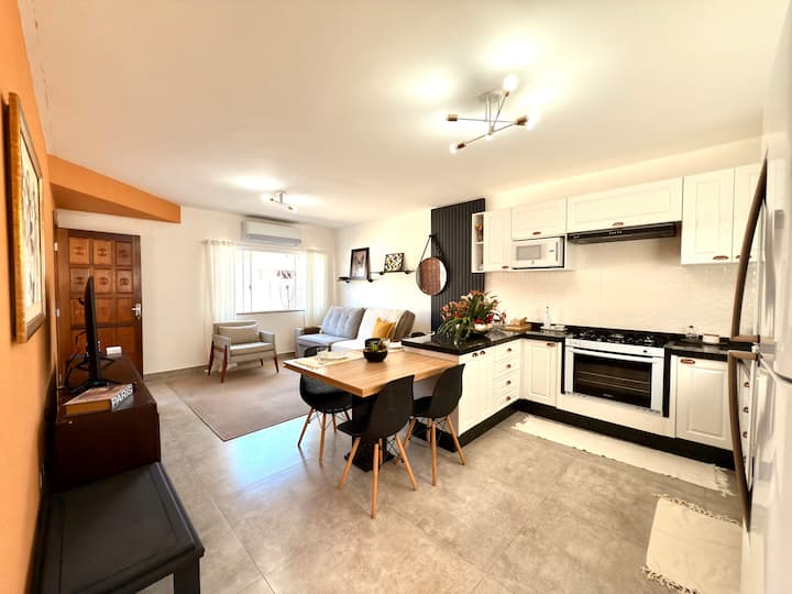 Casa | 2 Quartos, Ar-cond., Wi-fi E Estacionamento - Matinhos