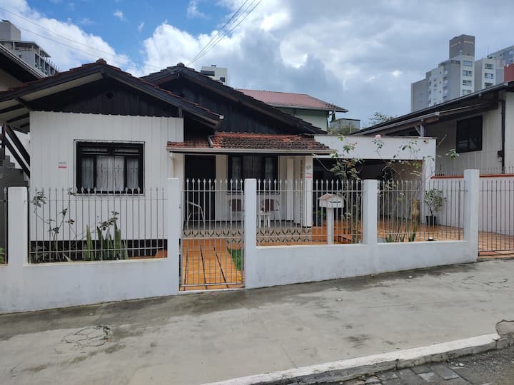 Morada Salvador - Casa Próxima A Vila Germânica. - Blumenau