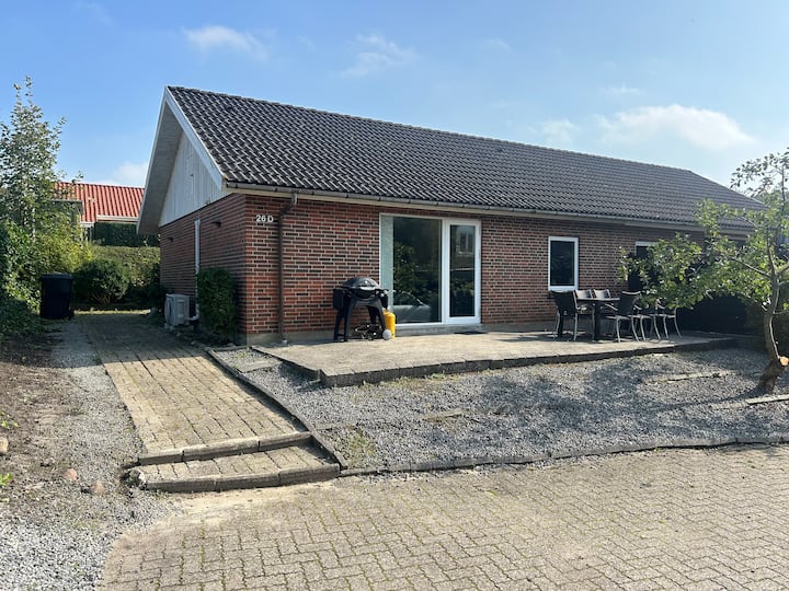 Nyrenoveret Byhus Tæt På Thisted Centrum - Thisted