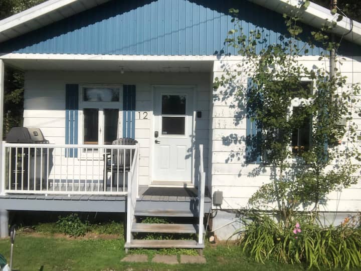 Chalet Tout Confort Avec Spa Pour Se Ressourcer - Charlevoix