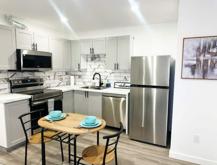 Spacious Guest Suite In Regina, Canada - Regina
