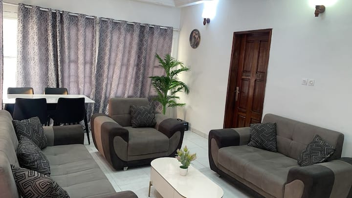 Appartement Moderne, Confortable Et Ensoleillé - Kinshasa