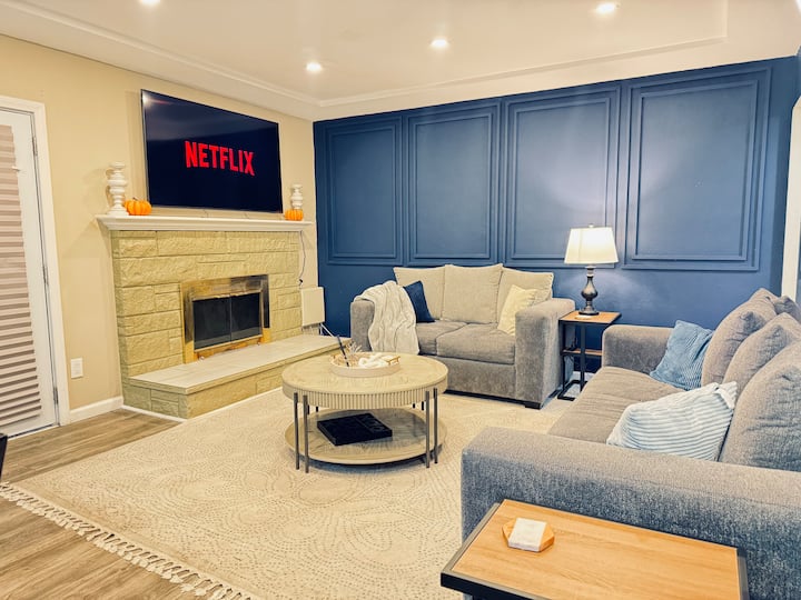 The Mazehouse 2—movie Theater & Pool - San Bernardino, CA