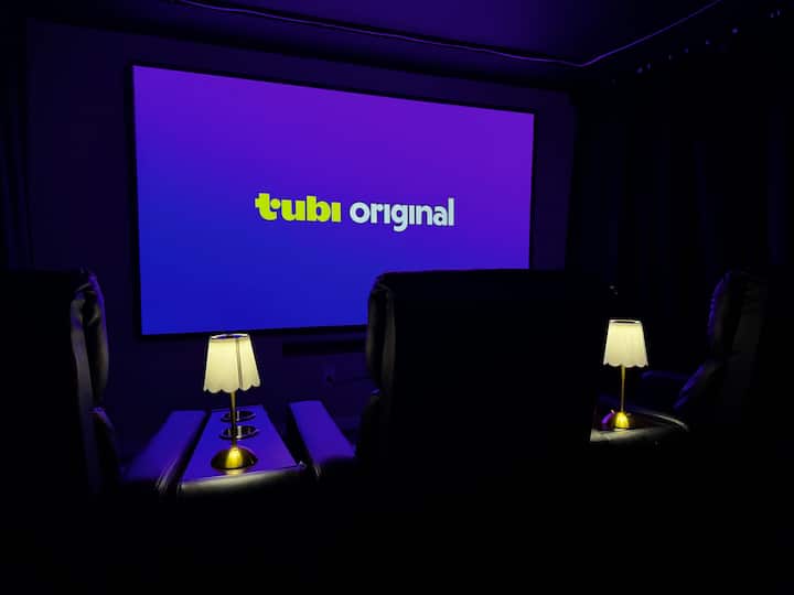 Pool / Movie Room Sleeps 10 - San Bernardino, CA