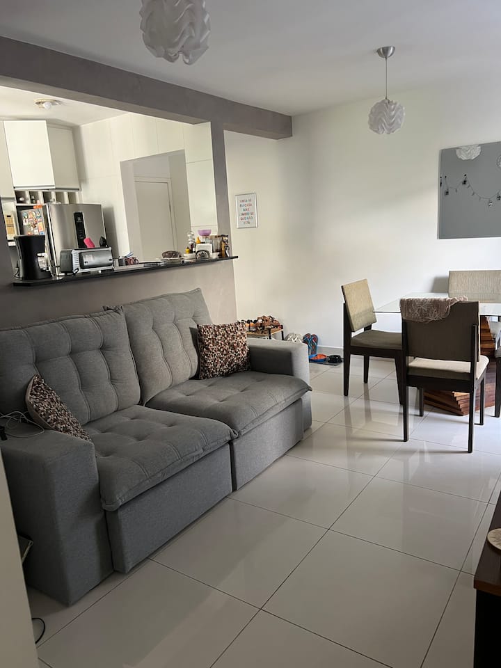 Apto Aconchegante No Bairro Buritis - Belo Horizonte