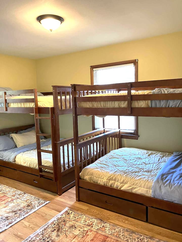 Your Second Place-relax And Unwind-great Location! - Erie, PA