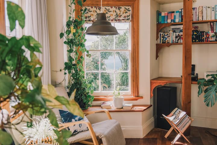 Scorching Bay’s Original Homestead - Wellington