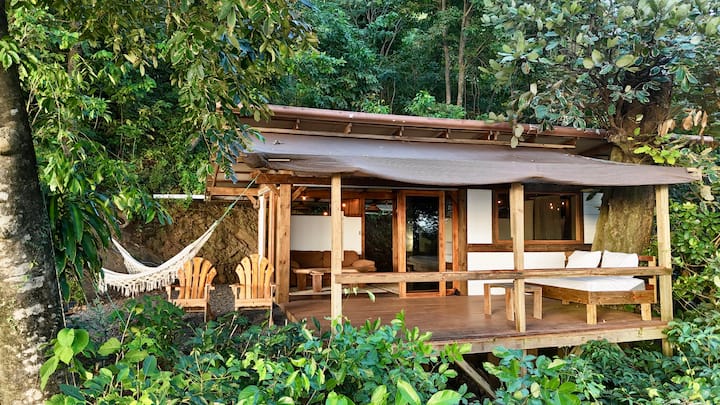 The Beachfront Treehouse - Corto Circuito Surf - Panamá