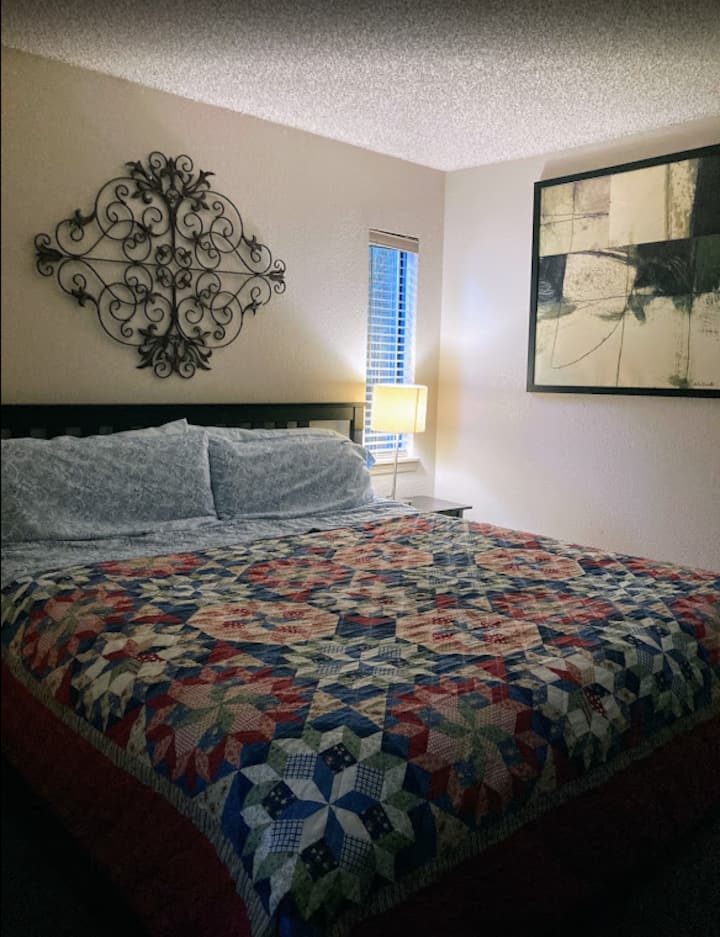 Cozy Condo In The Denver Tech Center (Dtc) - Cherry Creek, CO