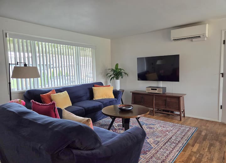 Walk To Autzen Stadium! Sunny 3 Bedroom House - Eugene, OR
