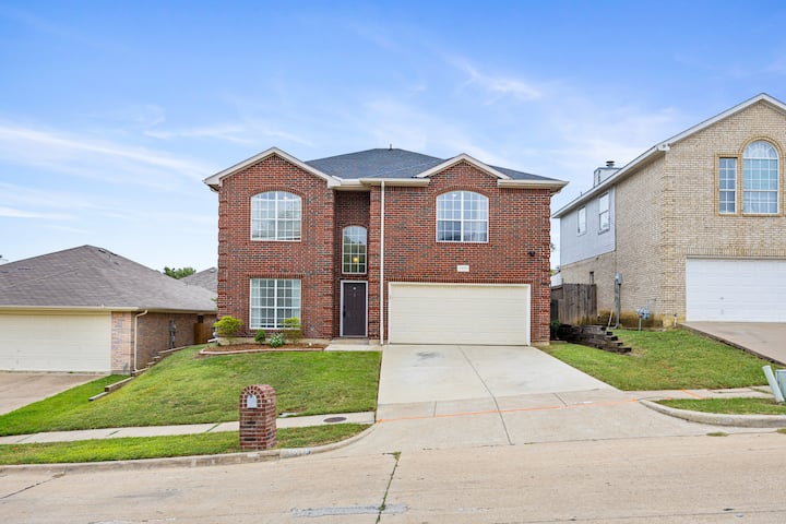 Spacious Dallas Tx 4br Family Escape W/ Peloton! - Cedar Hill, TX