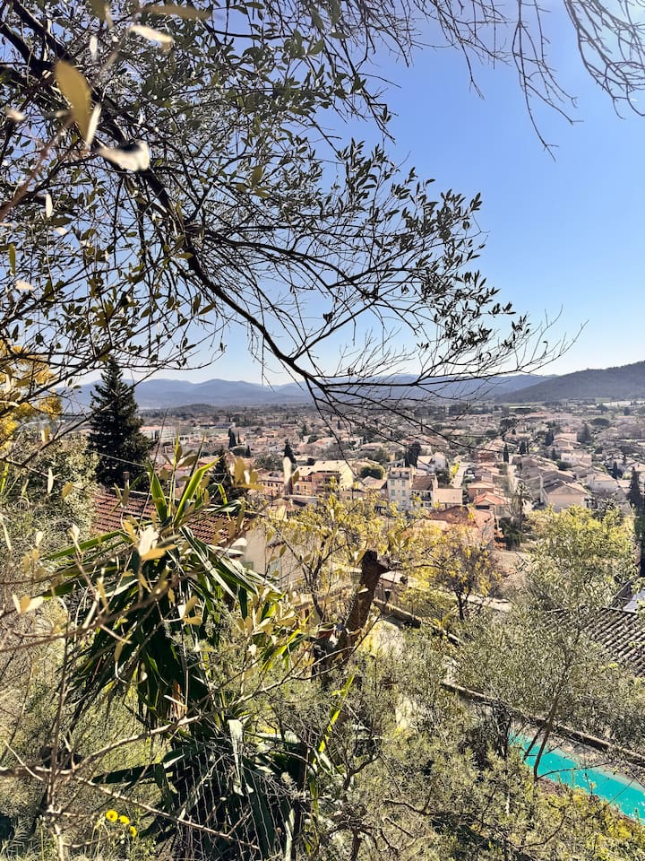 Maison Au Pied De La Garrigue, Proche Village - Cuers