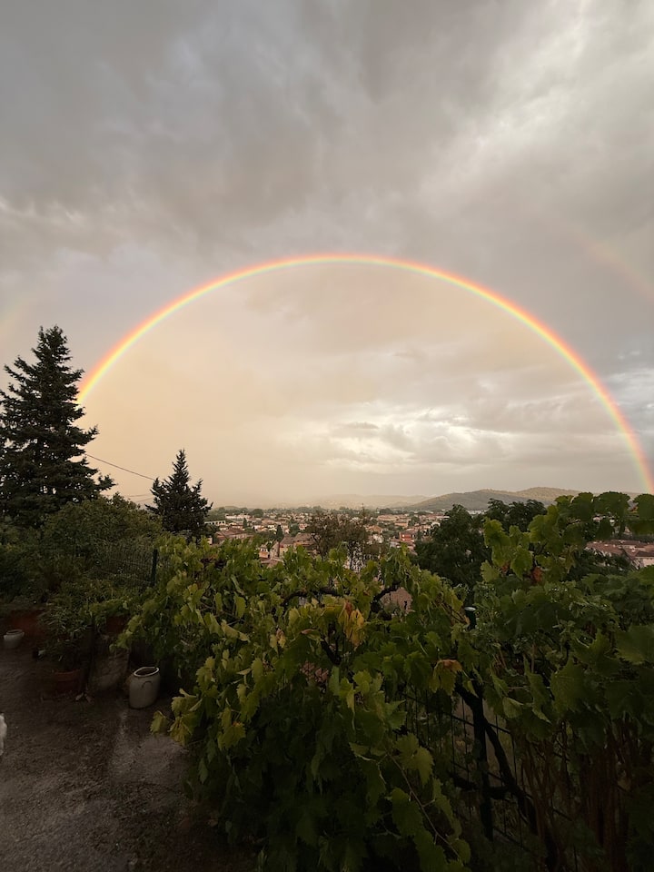 Maison Au Pied De La Colline , Proche Village - Cuers