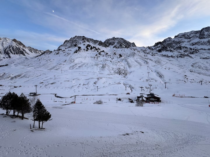 Face Aux Sommets – La Mongie Pied Des Pistes - Payolle
