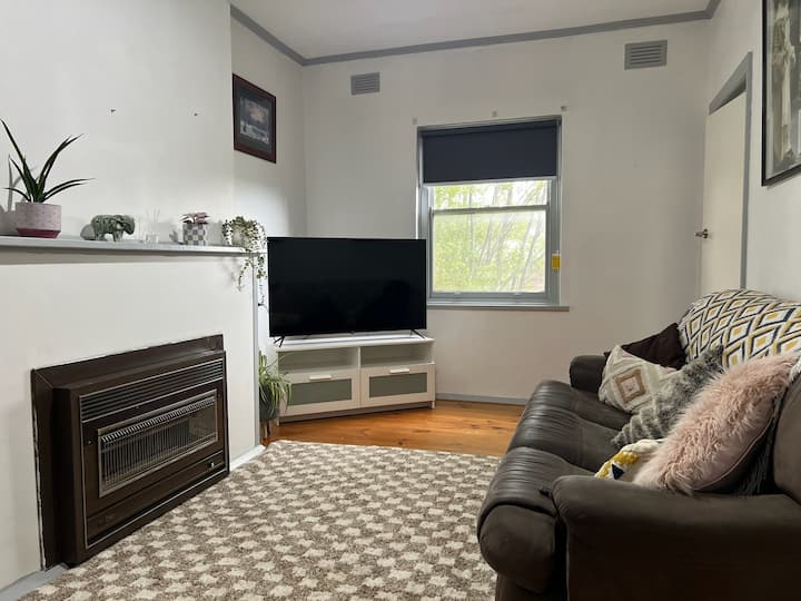 3 Bedroom Budget Accomodation In Mt Gambier - Mount Gambier