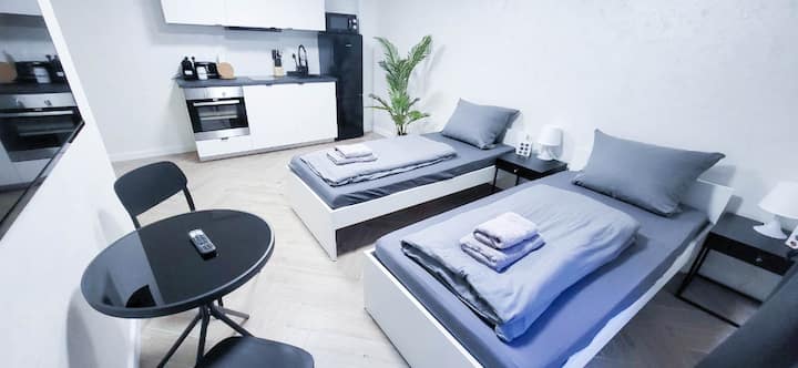 Alfa Stuttgart Micro-apartment 2 Beds Kitchen Bath - Stuttgart