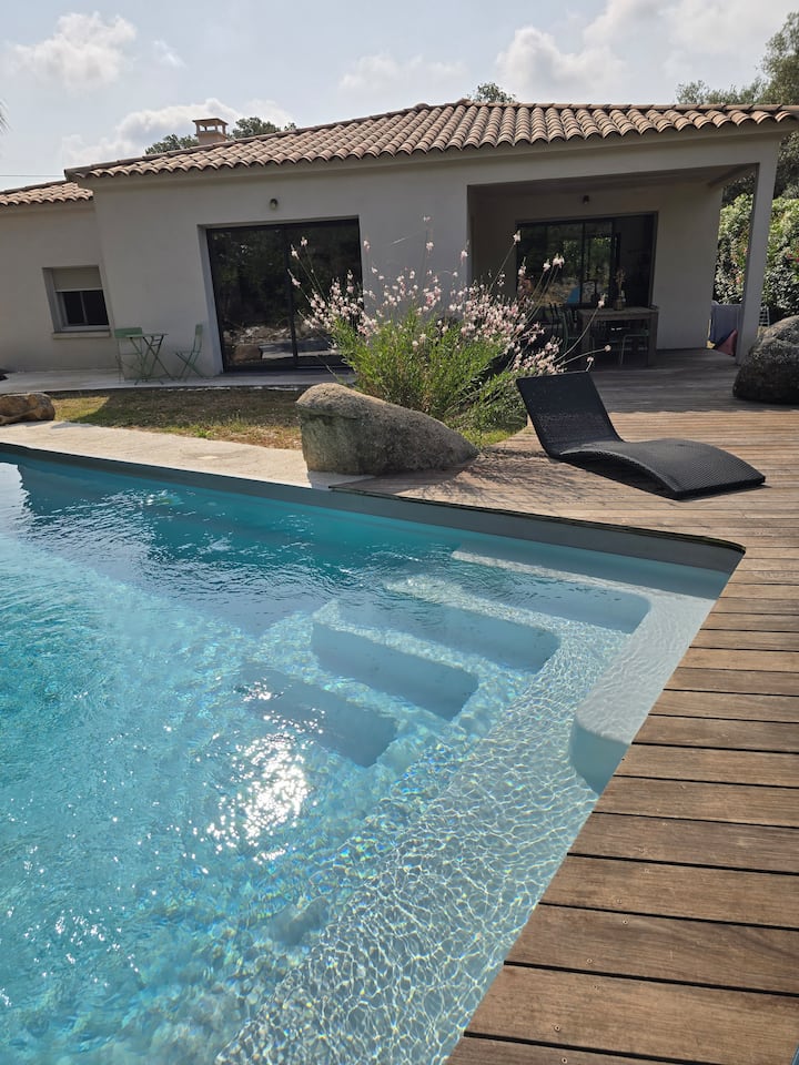 Villa Climatisée Avec Piscine Privée - Figari