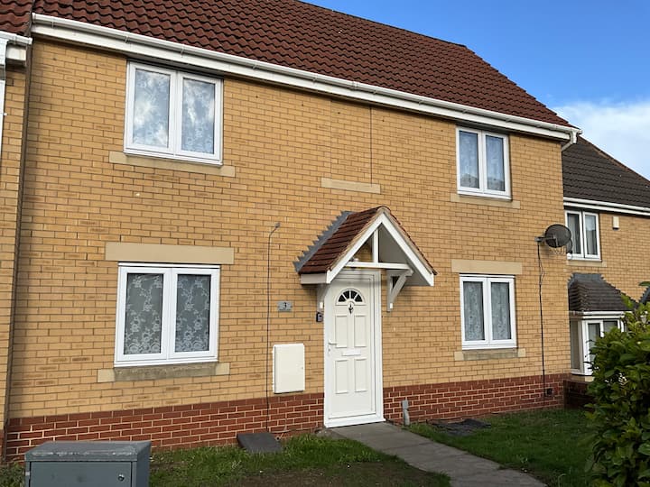 Hutton Close - Dunstable
