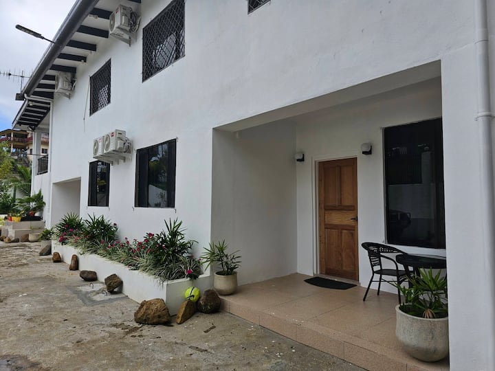 Shankar's Apartment
Lot 30 Tamavua - Suva