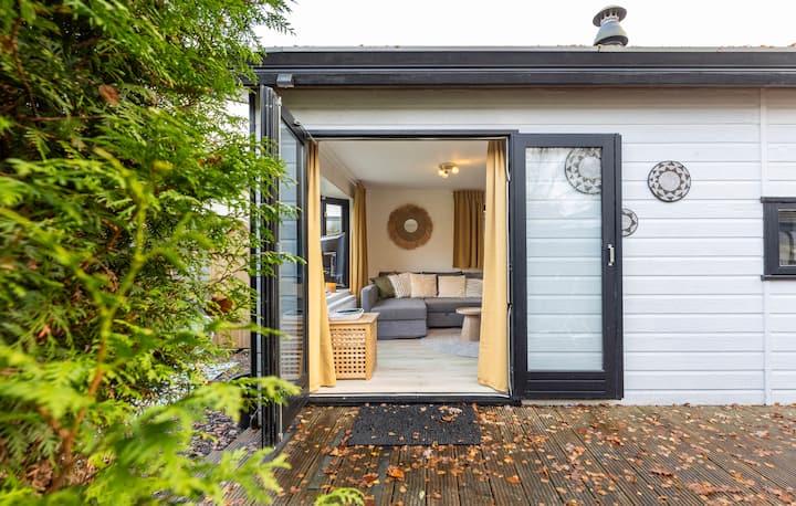 Loom - Modern Lodge In The Woods - Putten