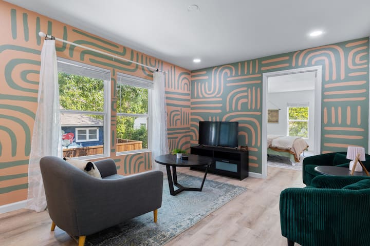 *New* The Cozy Canvas Casita In Downtown Mckinney - McKinney, TX