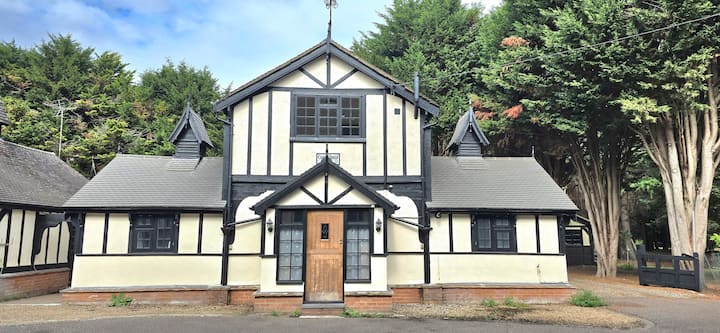 Charming Coach House Cottage In Brentwood - Brentwood