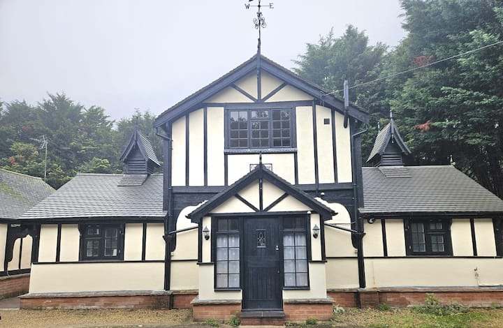 Charming Coach House Cottage In Brentwood - Brentwood