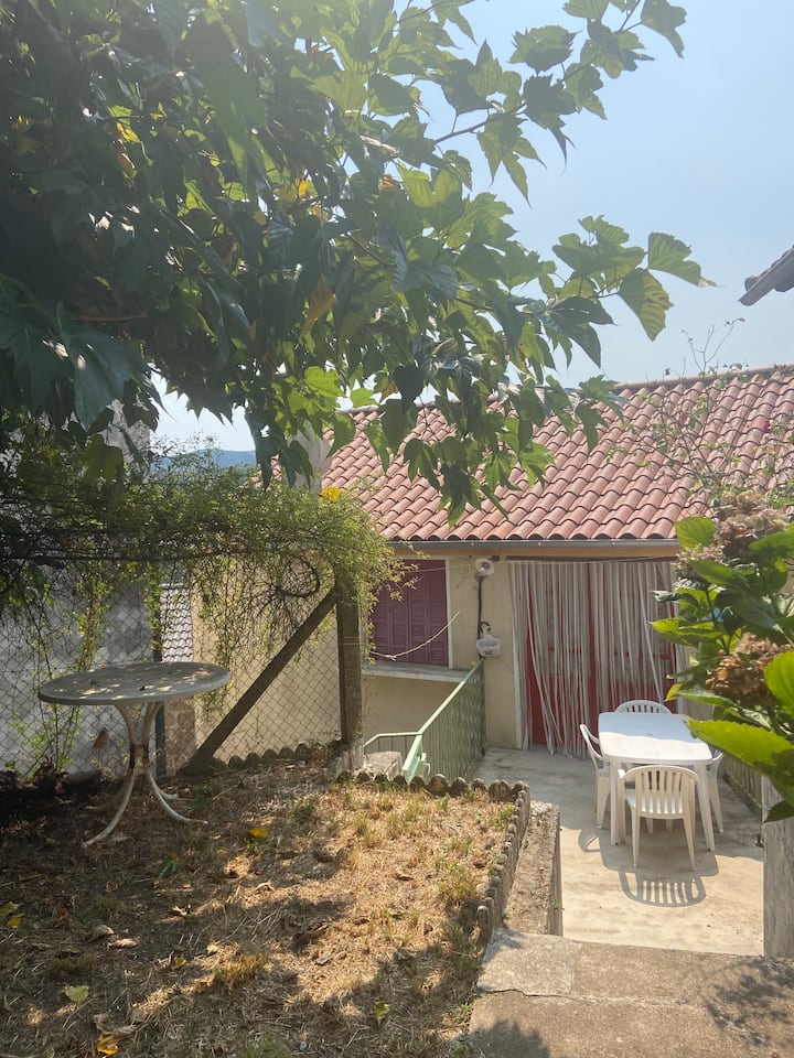 Maison De Village En Rénovation, Planchamp, Lozère - Lac de Villefort