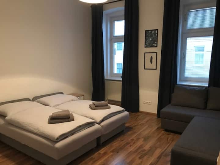 The Sixteenth Stay - Wien