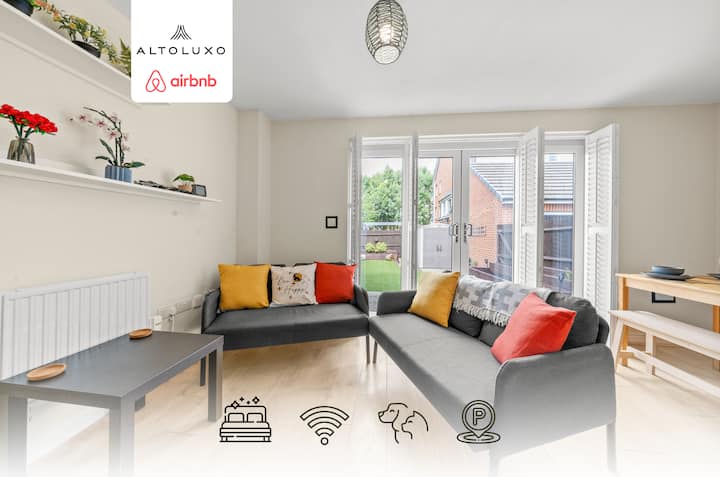 Spacious 5br Home W/ Driveway | Sleeps 10|near Uwe - Bristol