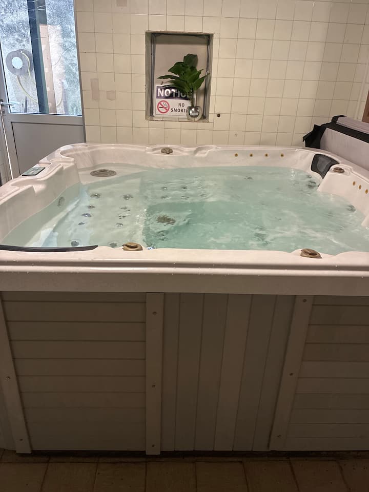 Cosy Clim, Terrasse, Jacuzzi Privatisé En Option - Vauvert