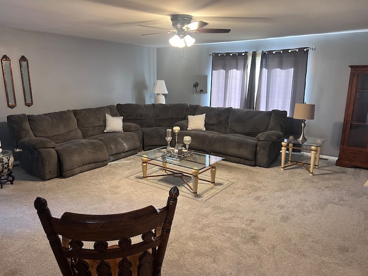 Spacious Home Near Downtown - Charleston, WV