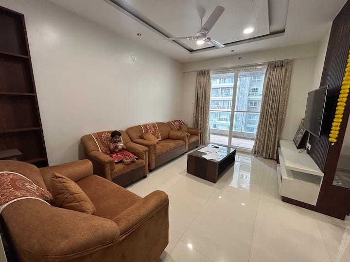 2 Bhk Fully Furnished Luxury Flat-prime Location - Kolhapur
