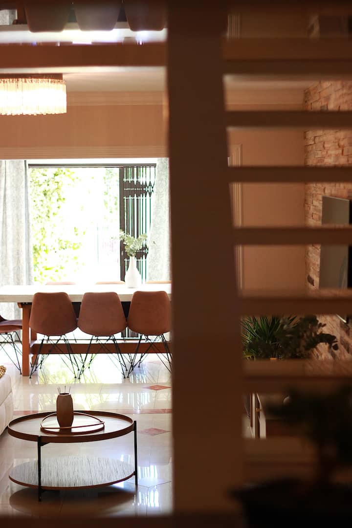 Stunning Modern House Moments From The Beach! - Parklands