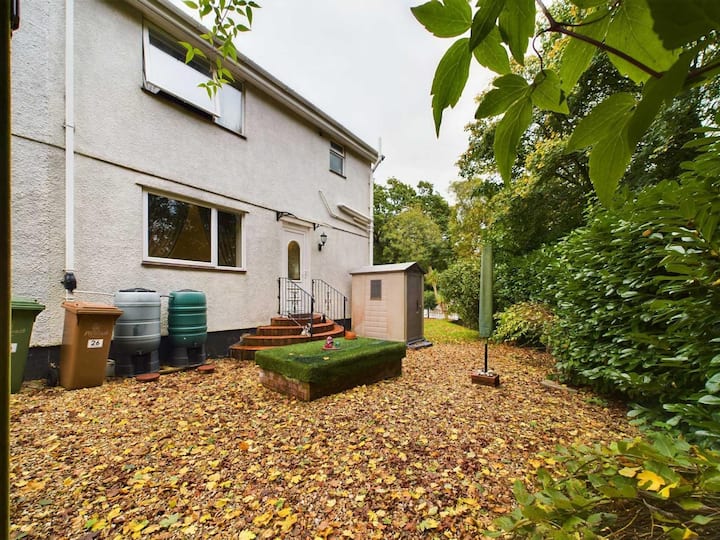 Modern & Cosy Home In Plymouth With Parking - Plymouth