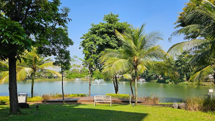 Rainbow Springs Condovillas, 4br Unit (2) - Jakarta