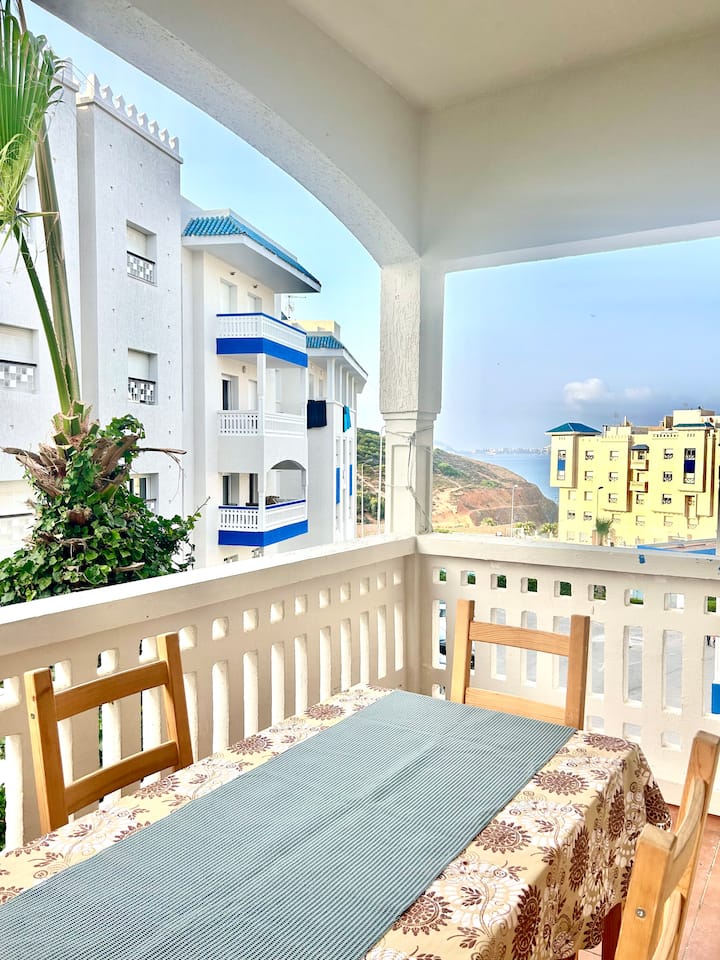 Magnifique Appartement Vue Piscine Et Horizon Mer - Fnideq