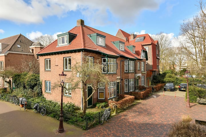 Lovely Home In Trendy Amsterdam Noord With Babybed - Amsterdam