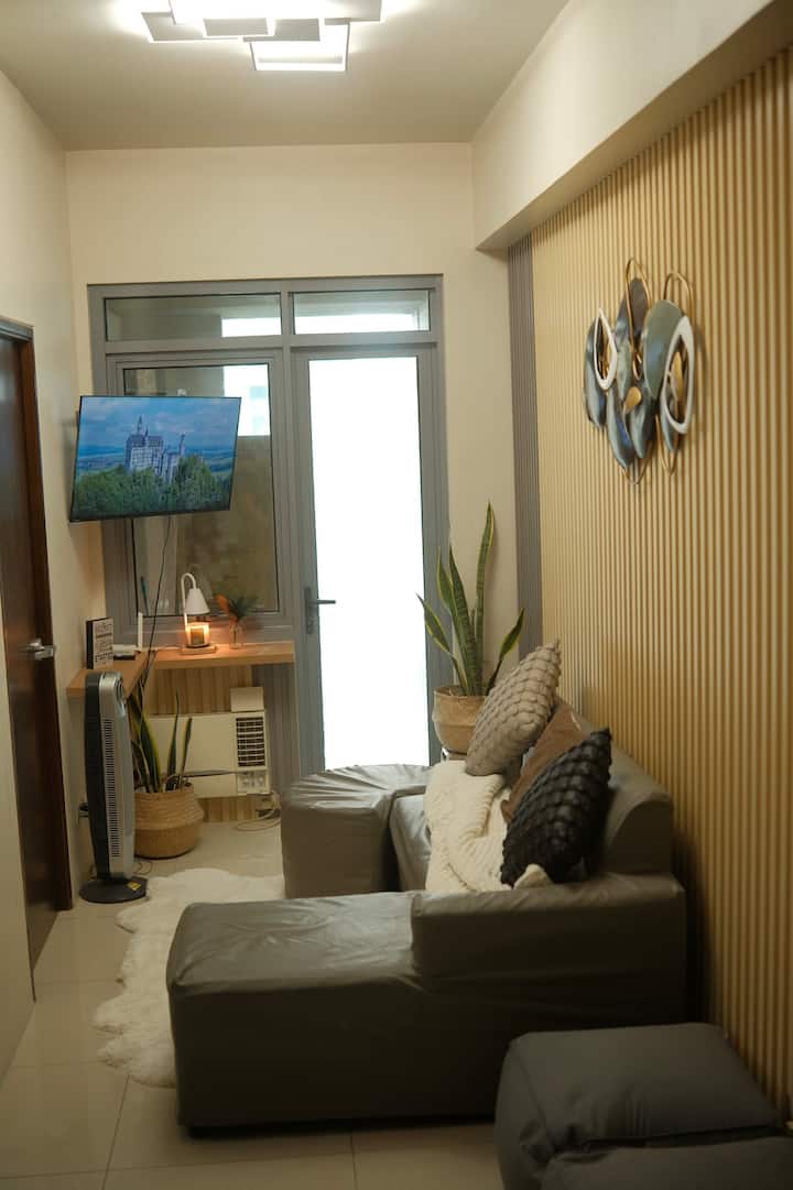 Serene Cityview 1br Condo W/pool –Walk To Uptown - Taguig