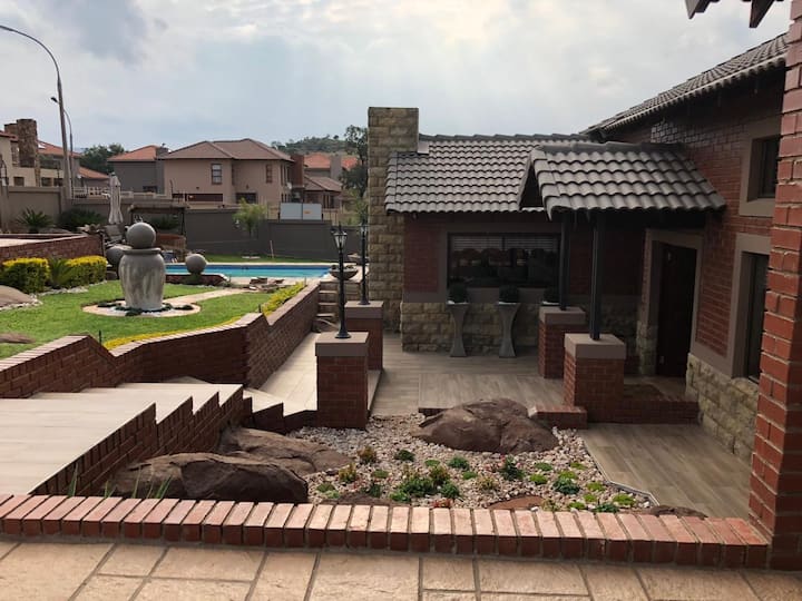 Rustenburg Villa - Rustenburg