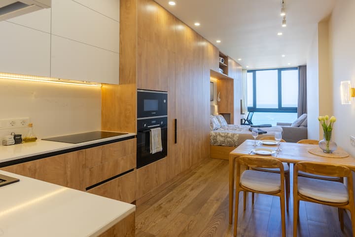 Home Cinema By The Beach - Batumi