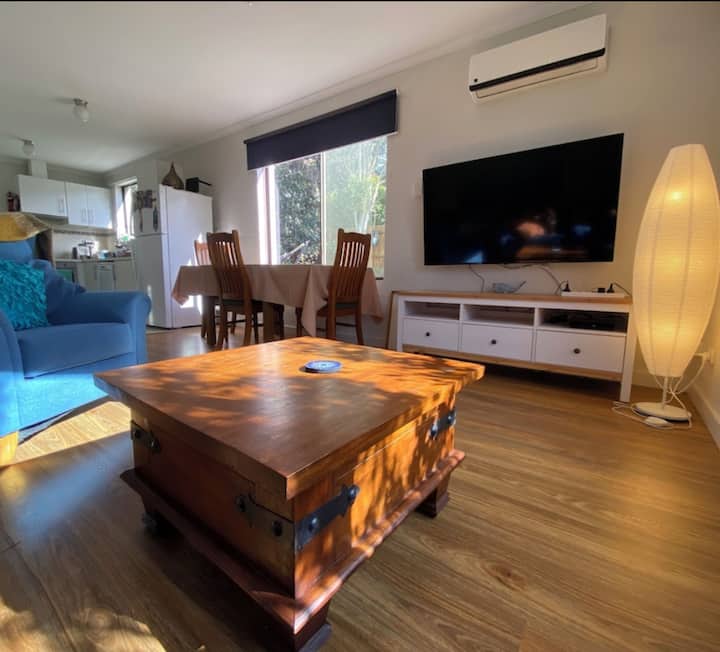 Coastal Stays. Local Charm And Close To The Beach - Balnarring