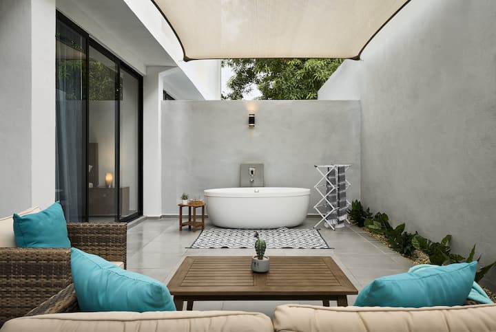 Modern Apt W/private Jacuzzi & Terrace + Fast Wifi - Mérida