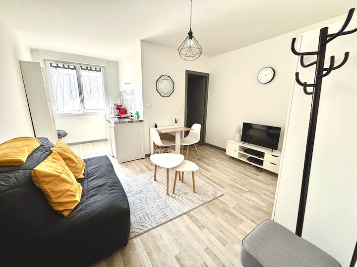 Studio Wabaki Cosy Et Lumineux Centre De Reims - ibis budget Reims Parc Des Expositions