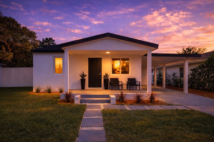 Close To Wynwood, Midtown, Downtown & Beaches - Miami, FL